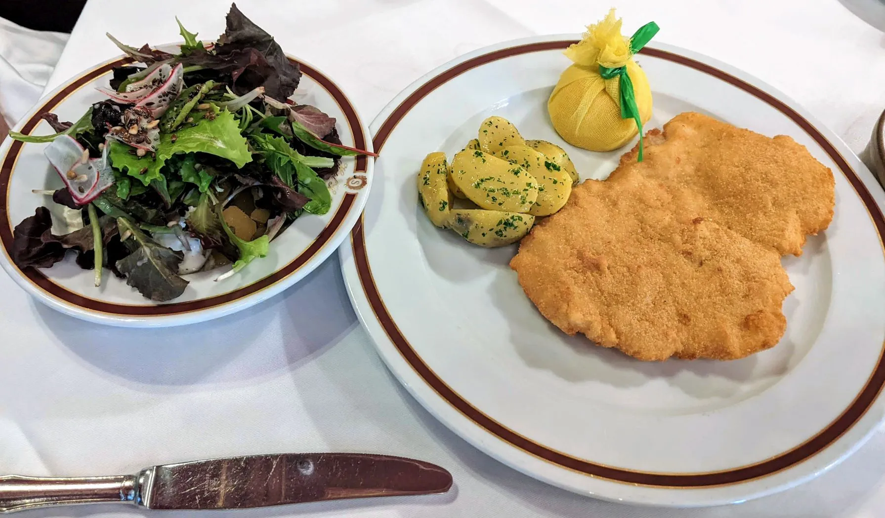 Restaurant Rote Bar auf Singlepilot.com